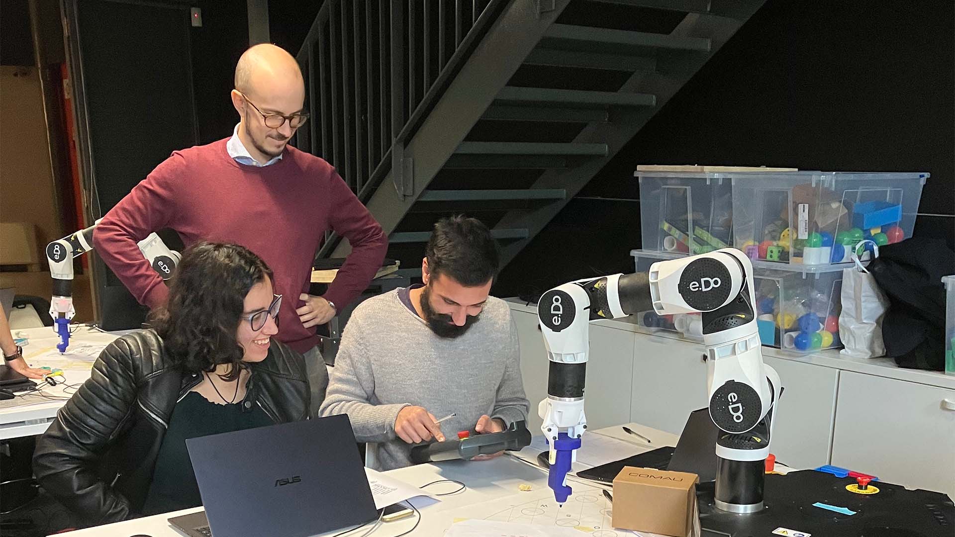Manufacturing Academy | Corsi di formazione gratuiti sulla robotica